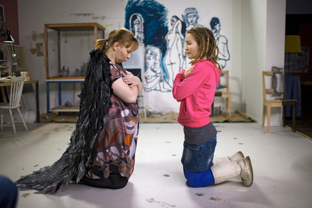 No. 211: Eija-Liisa Ahtila, Tyler Cann – The Modern Art Notes Podcast